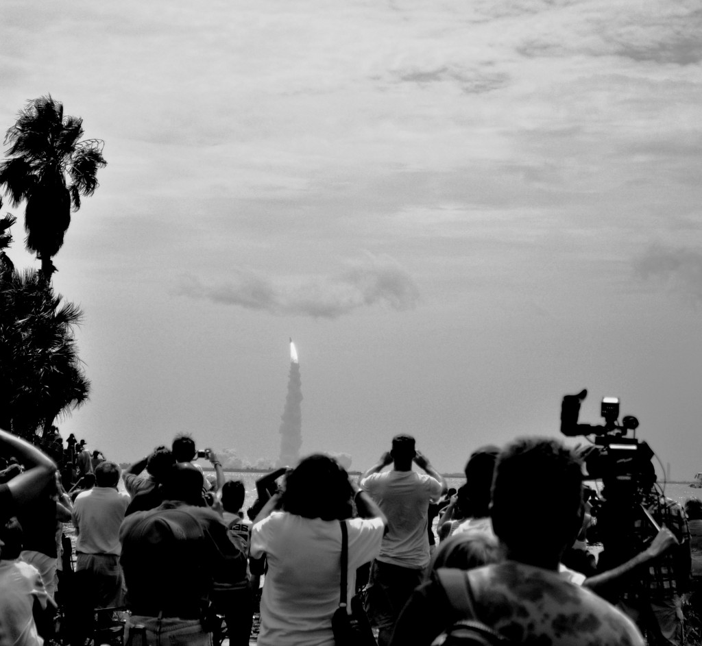 Wordless Wednesday: Final Space Shuttle Landing, July 21, 2011 – Solo ...